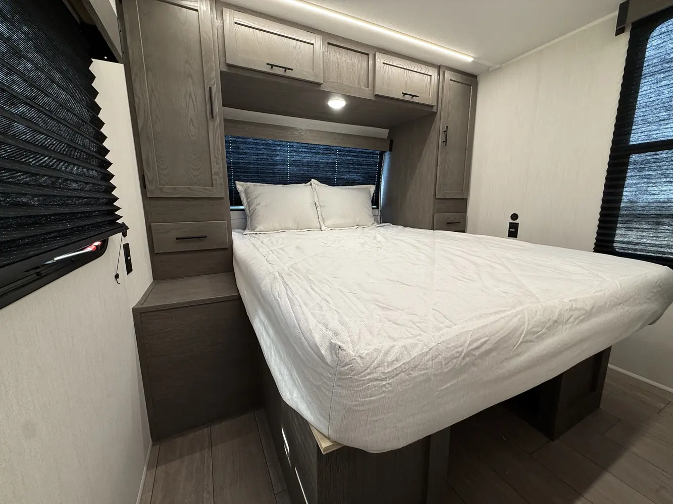 Alpha Wolf Travel Trailers - Forest River RV