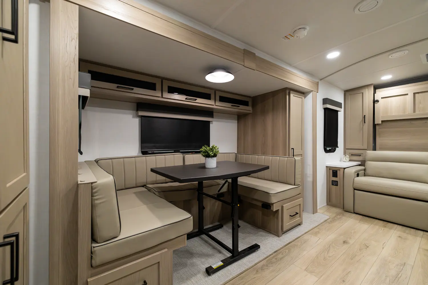 Flagstaff Micro Lite Travel Trailers - Forest River RV